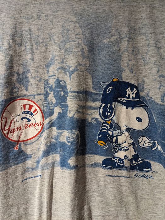 Vintage Vintage 1991 New York Yankees Peanuts Snoopy T-Shirt | Grailed