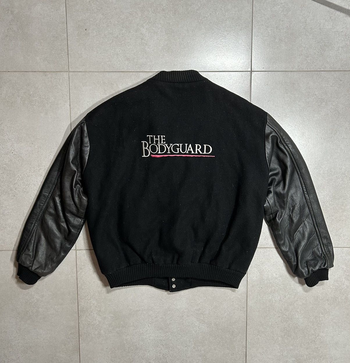 Movie × Vintage × Warner Bros 1992 THE BODYGUARD promo movie crew ...