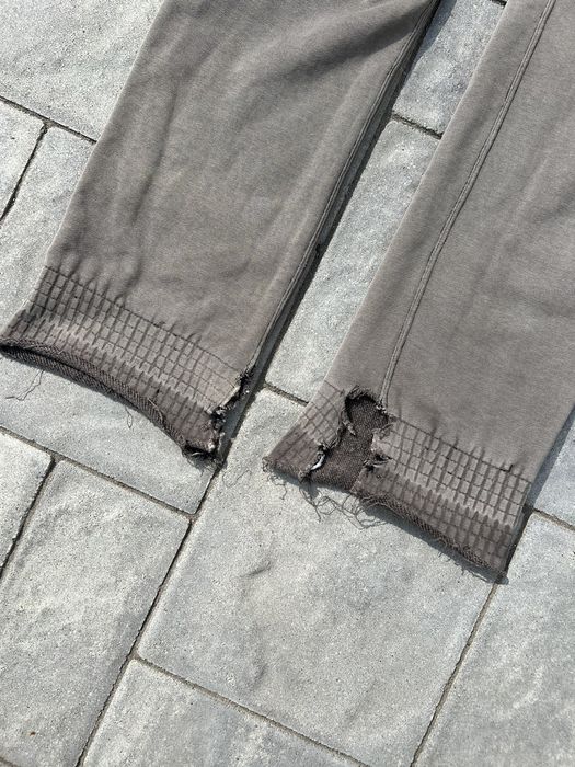 Number (N)ine AW01 Number Nine Crest Sweatpants | Grailed