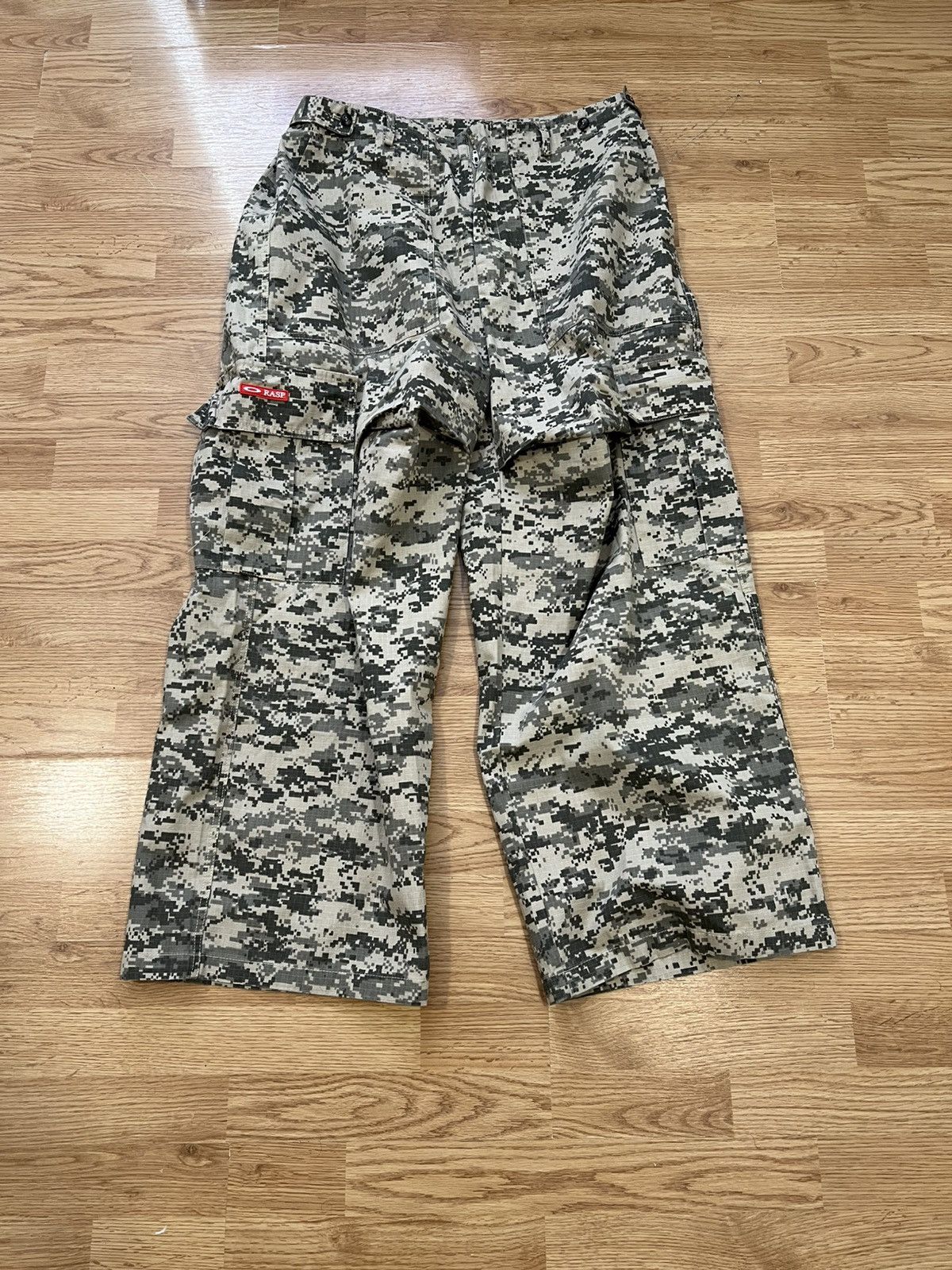 The GV Gallery Gv gallery raspberry hills digi camo cargo pants | Grailed