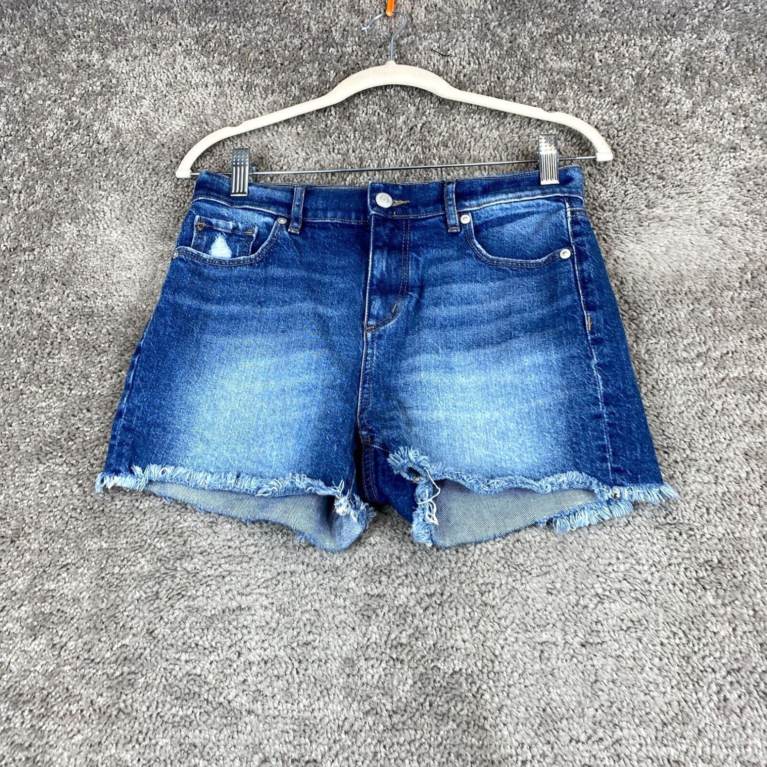 Loft Made And loved LOFT Cut-Off Short Women's Petite 25/0 Blue Mid ...
