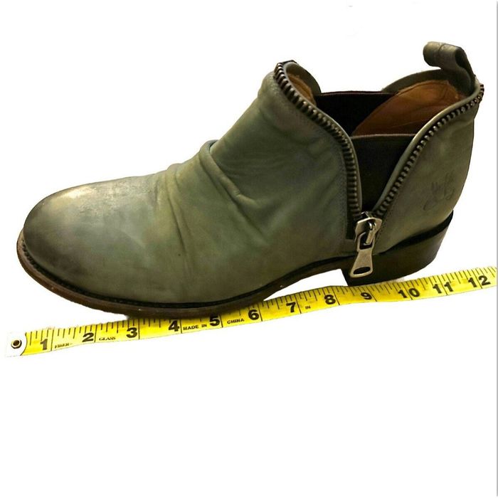 John Fluevog John Fluevog Mens Boots Sz 9 Gray Living Evers Elastic ...