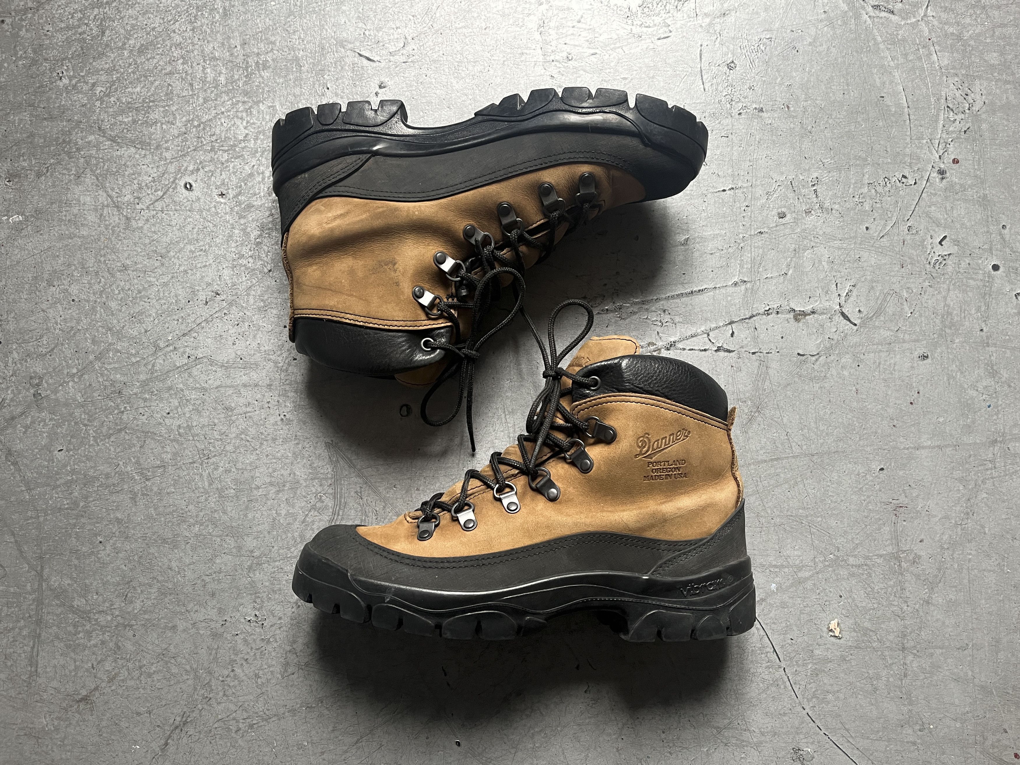 Vintage Vintage Danner Combat Hiker Crater Rim Brown Leather Boots ...