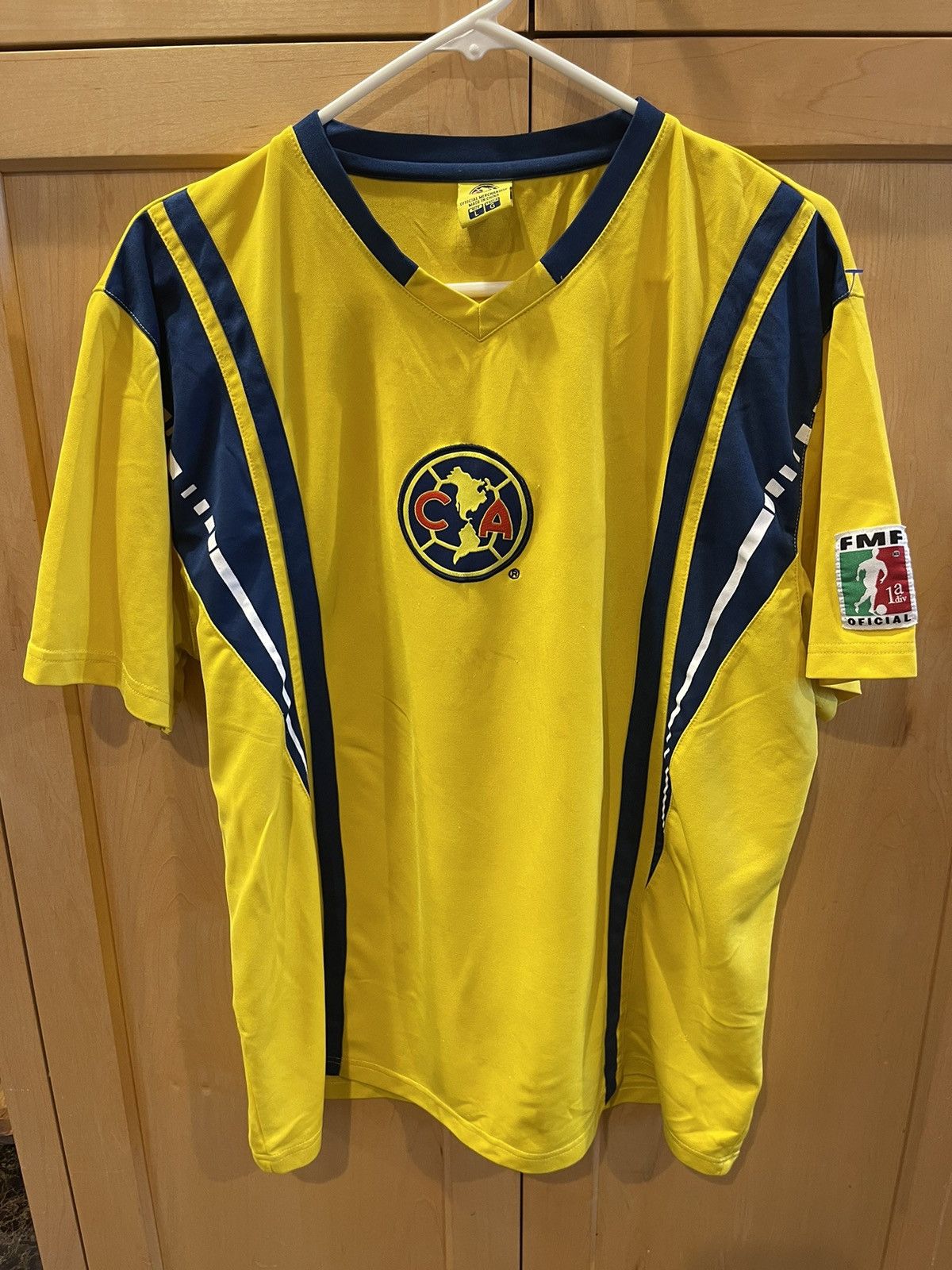 Soccer Jersey × Streetwear × Vintage Club America 2011 retro jersey ...