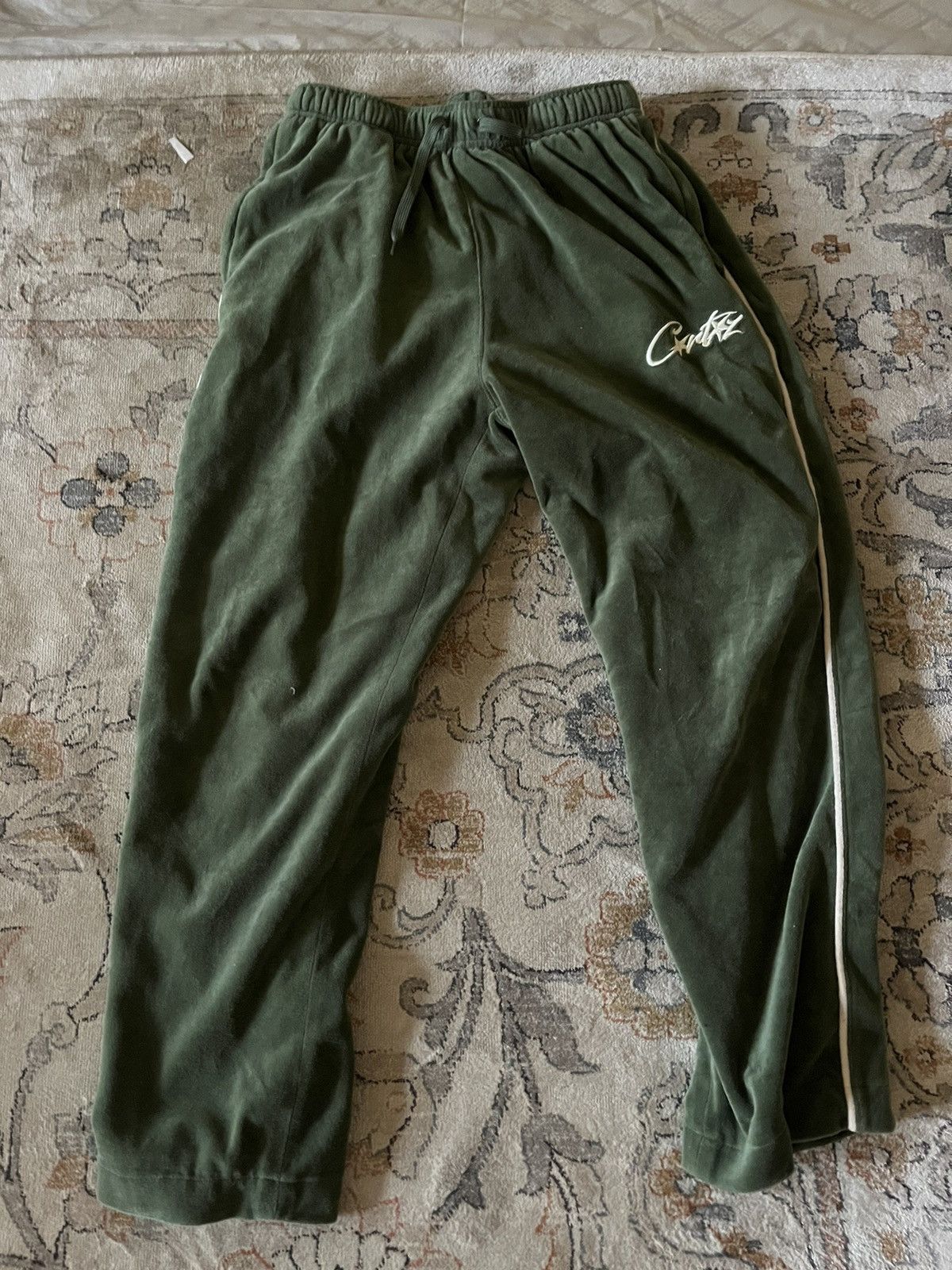 Corteiz Corteiz velour sweats | Grailed