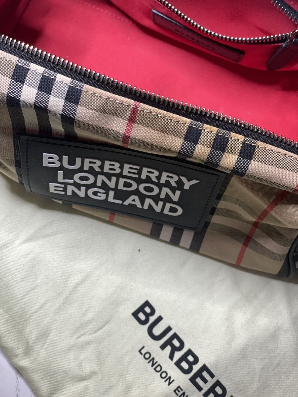 Burberry Vintage Check travel pouch | Grailed