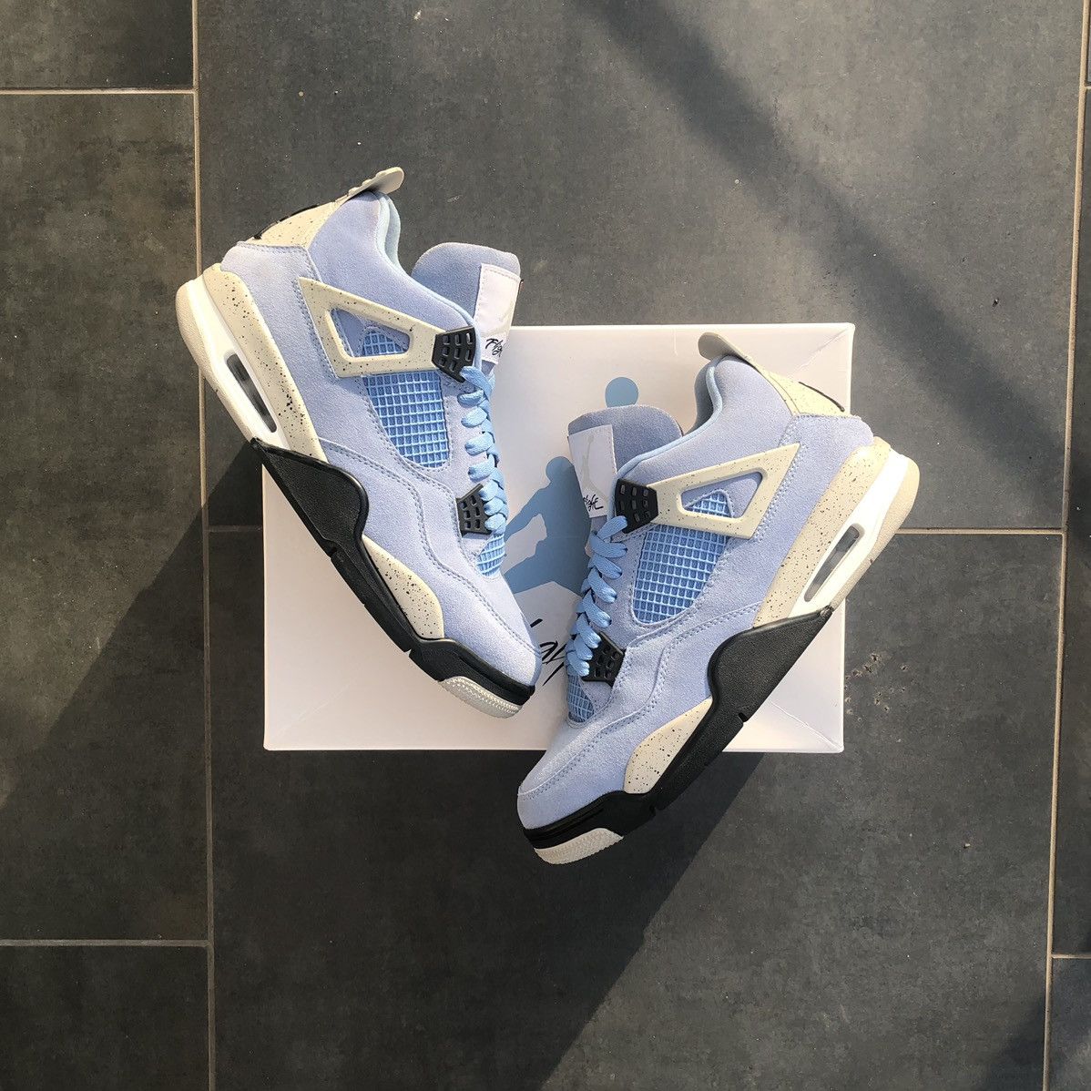Jordan Brand × Nike Jordan 4 Retro University Blue | Grailed