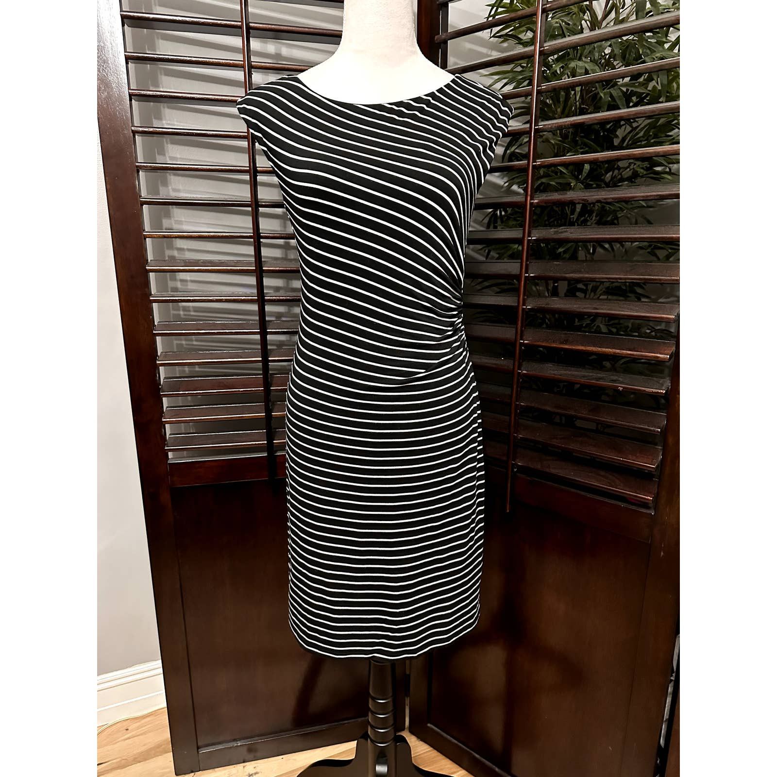 Loft Loft Women's Black & White Stripped Cap Sleeve Midi Dress SP | Grailed