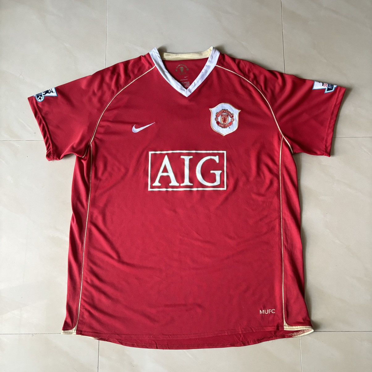 Nike Manchester United Home kit 2005/2006 | Grailed