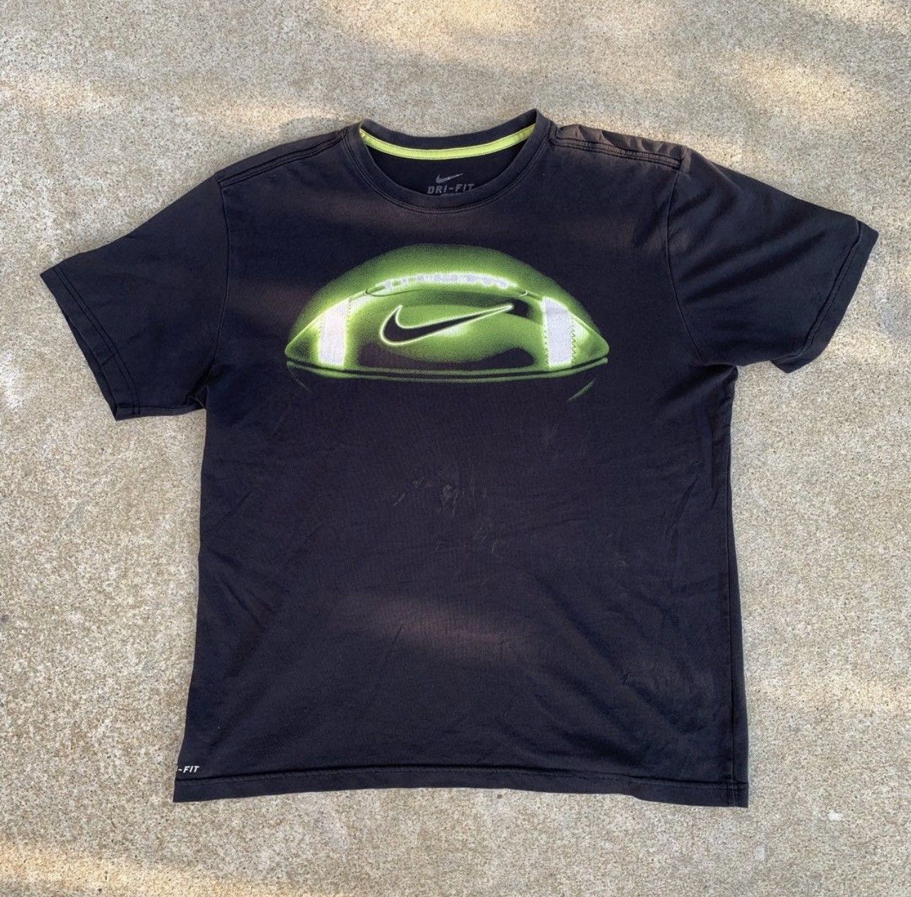 Made In Usa × Nike × Vintage Vintage Nike Lime Green 2000s Tee | Grailed