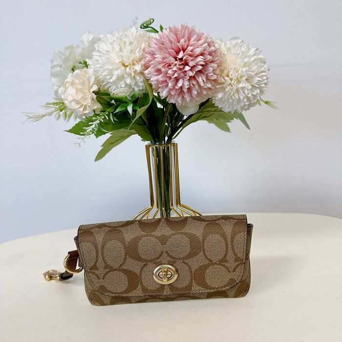 Coach Coach 73639 Sunglass Case In Signature Canvas IN KHAKI | Grailed