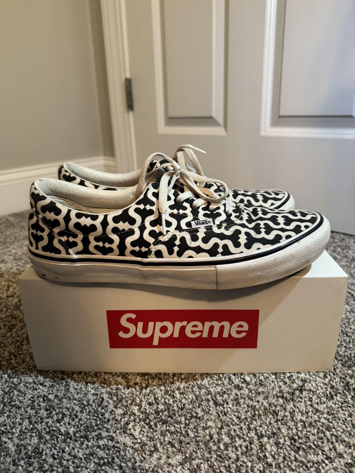 Supreme Supreme x Era ‘Monogram S - Black’ | Grailed