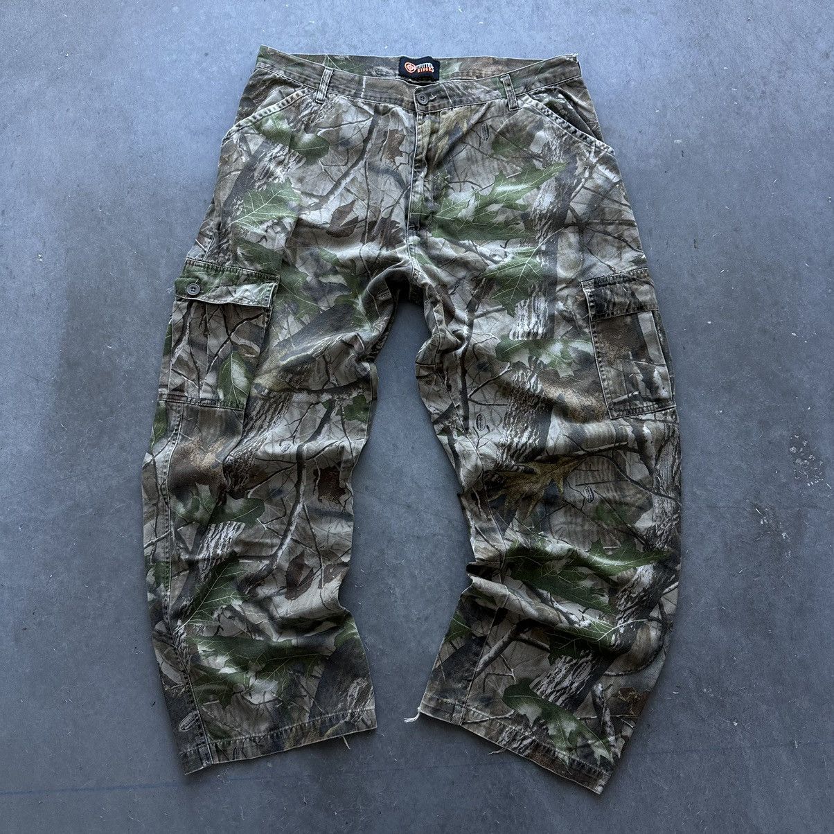 Vintage Crazy Vintage Y2K Realtree Camo Cargo Pants Baggy Wide Leg | Grailed