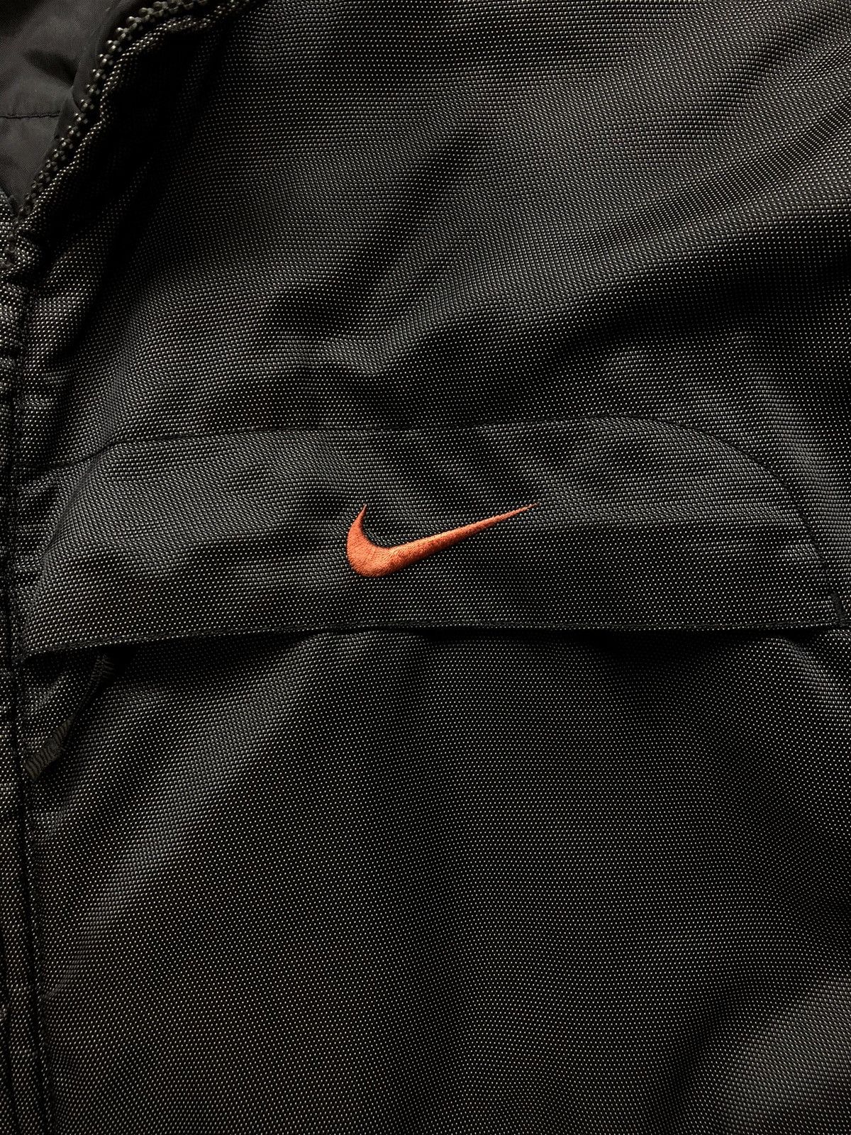 Nike 🐜 NIKE RETRO LIGHT PUFFER JACKET BACK LOGO Y2K 90’s | Grailed