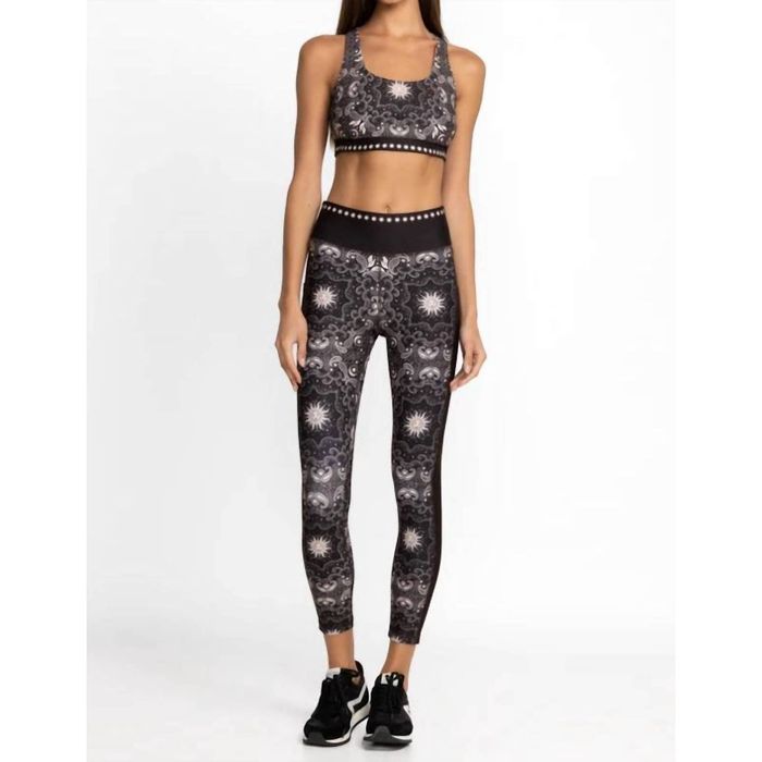 Johnny Was JOHNNY WAS Runa Bee Active Legging With Pockets In Black ...