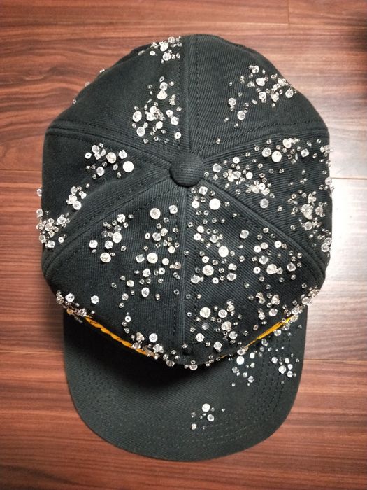 Louis Vuitton LV Script Crystals Cap | Grailed