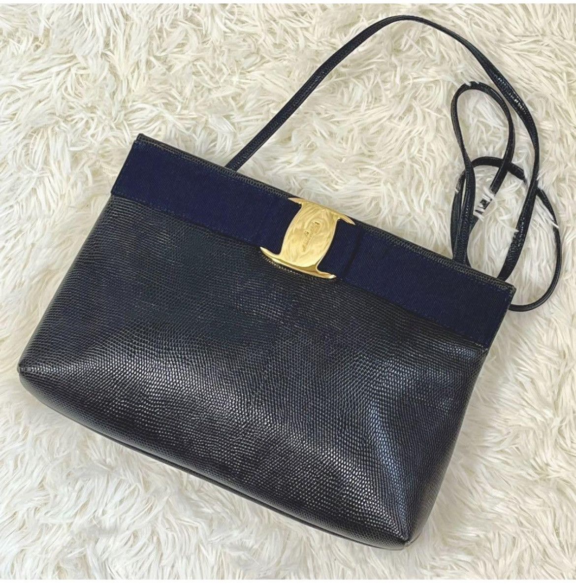 Salvatore Ferragamo Salvatore Ferragamo Vara Vitello Embossed Lizard 2-Way Bag | Grailed