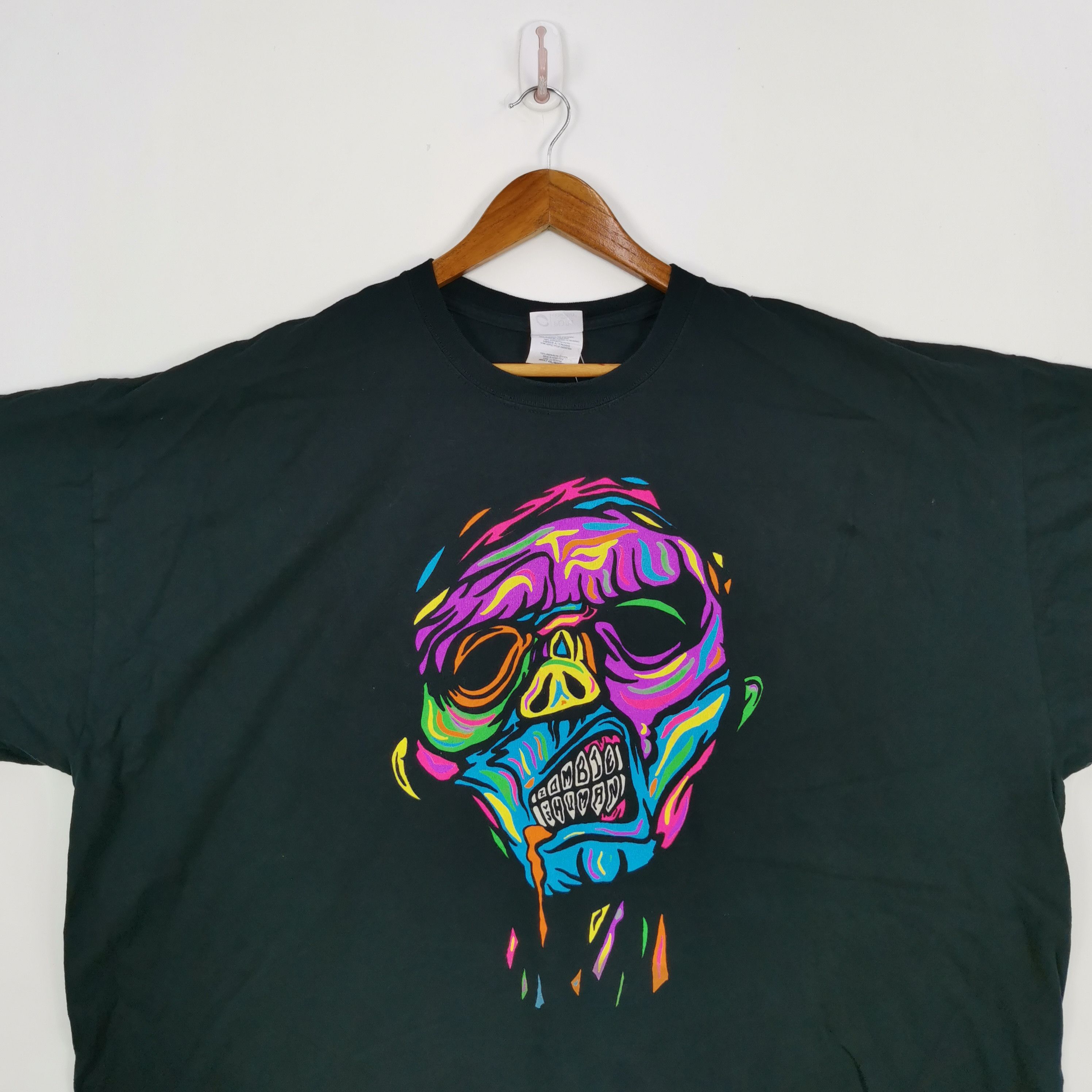 Skulls × Vintage 90s Zombie VS Human Made Tshirt Skull Iron Maiden Tees ...