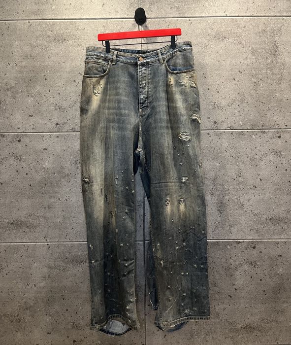 Balenciaga Balenciaga super destroyed baggy pants denim | Grailed