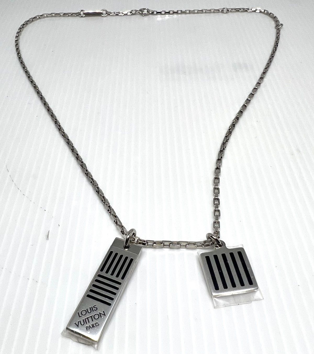 Damier black necklace store