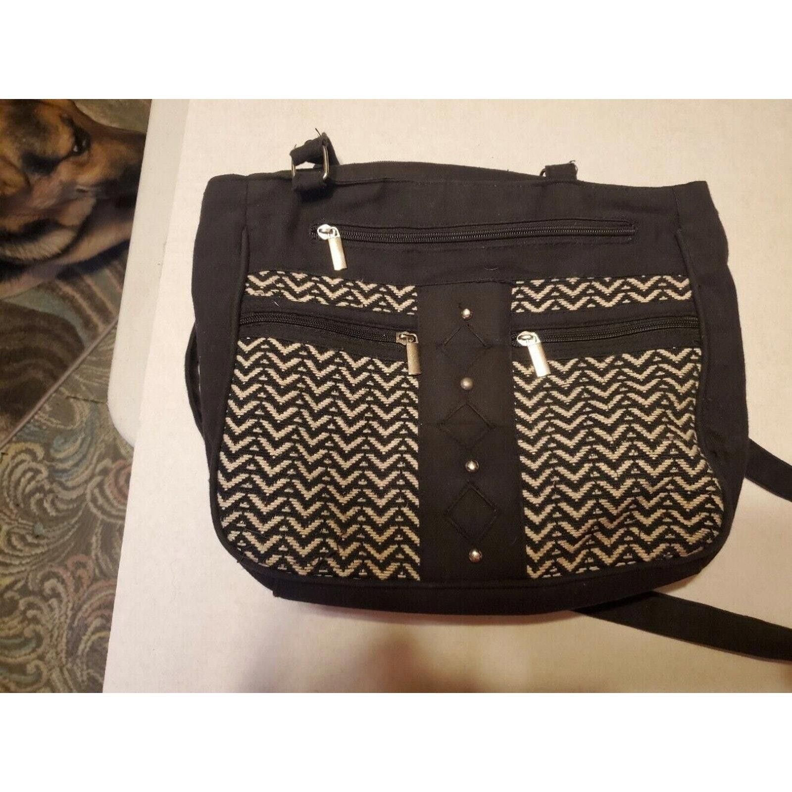 Canon Canyon shoulder bag with 15 inch drop handles | Grailed