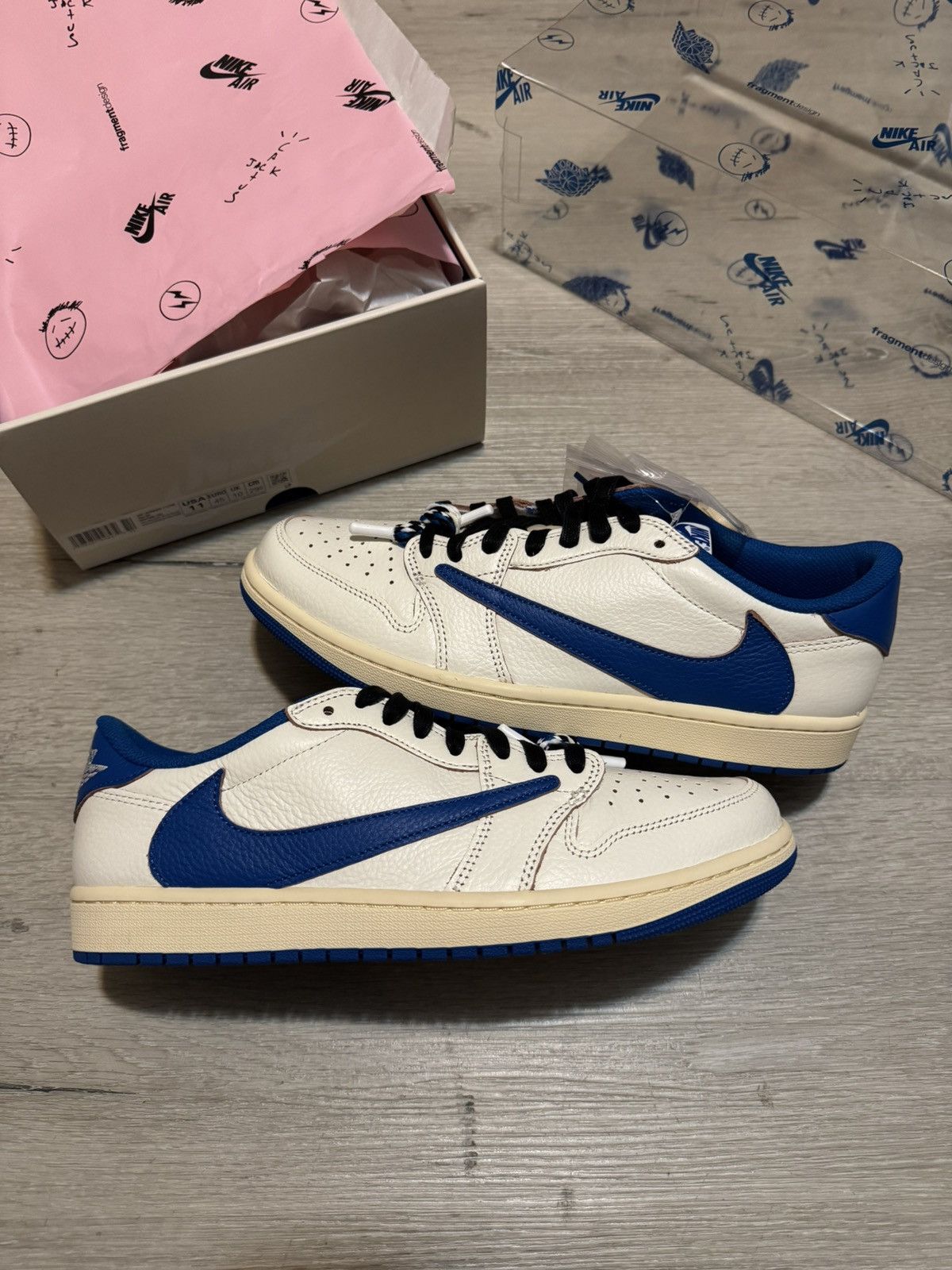 Fragment Design × Jordan Brand × Travis Scott Jordan 1 Retro Low OG SP ...