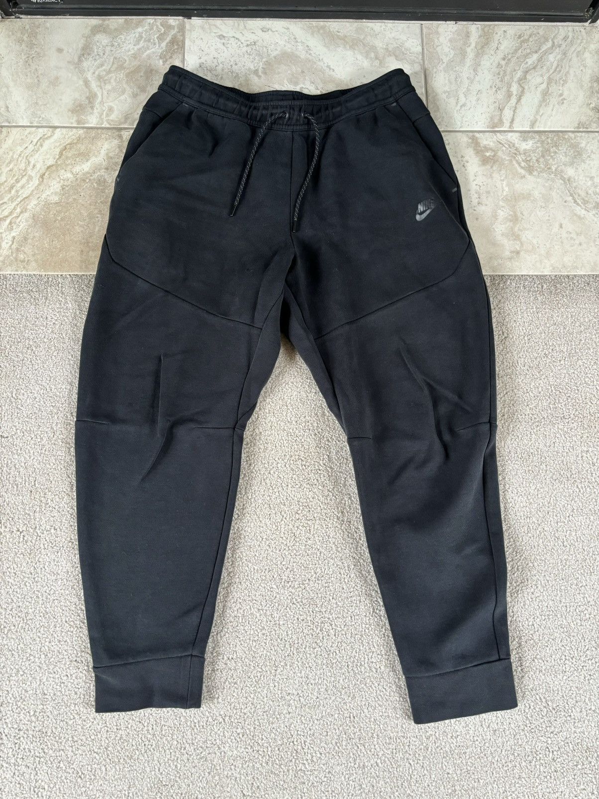 Nike Nike Tech Pants | Grailed