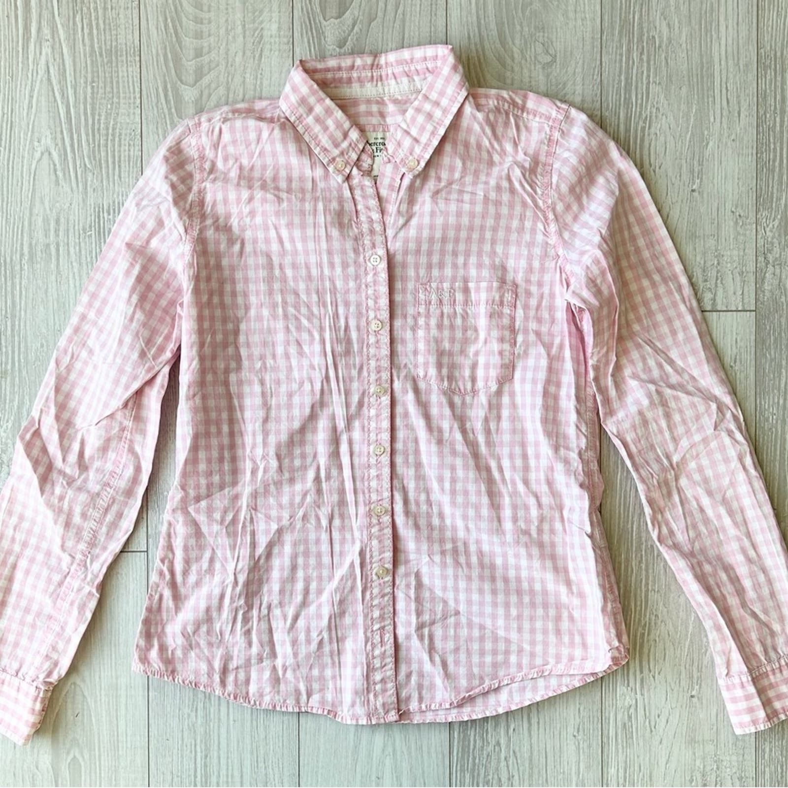 Abercrombie & Fitch Abercrombie & Fitch Vintage Pink and White Check ...