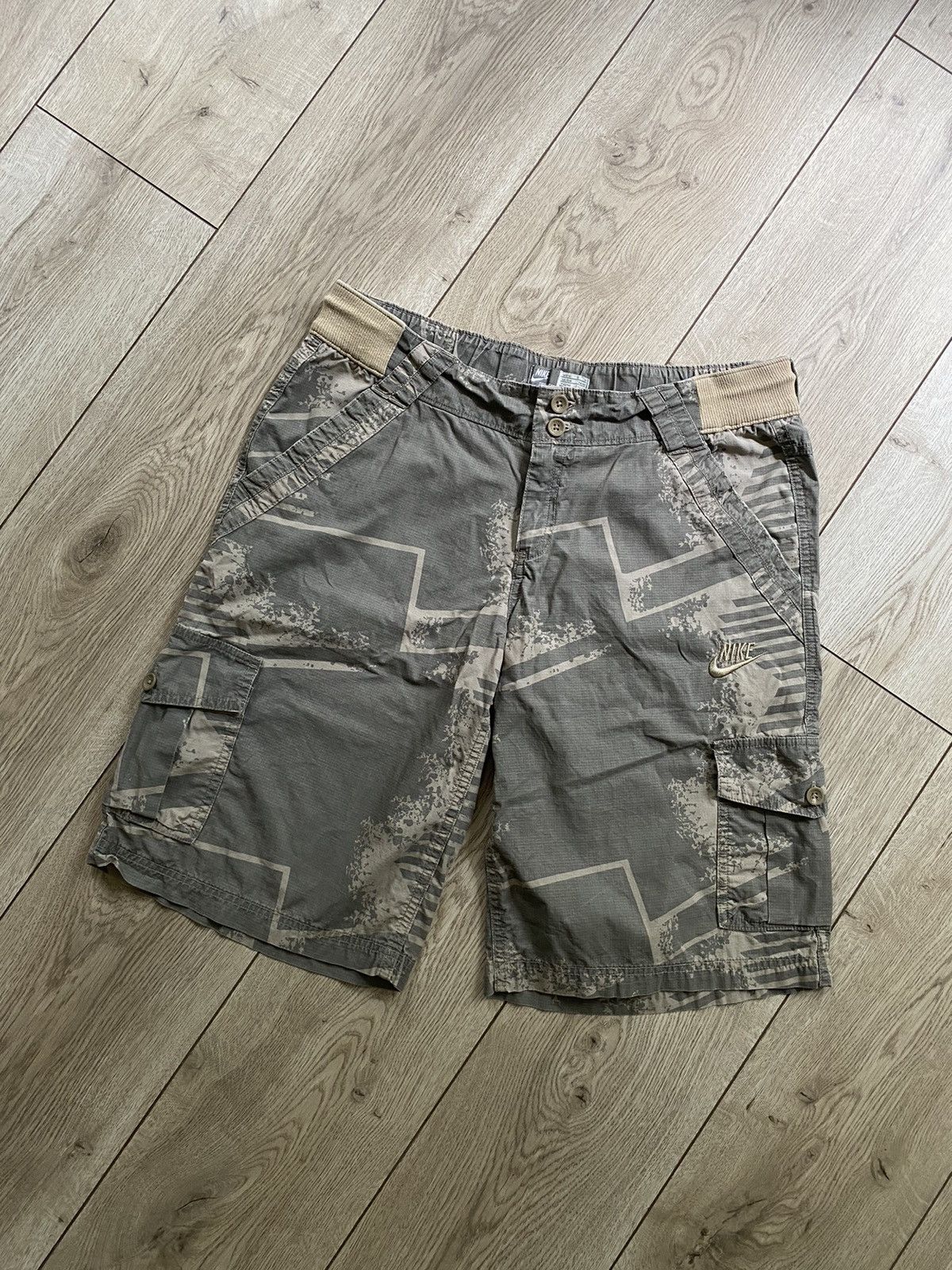 Avant Garde × Nike × Vintage Vintage Nike Cargo Shorts y2k style | Grailed