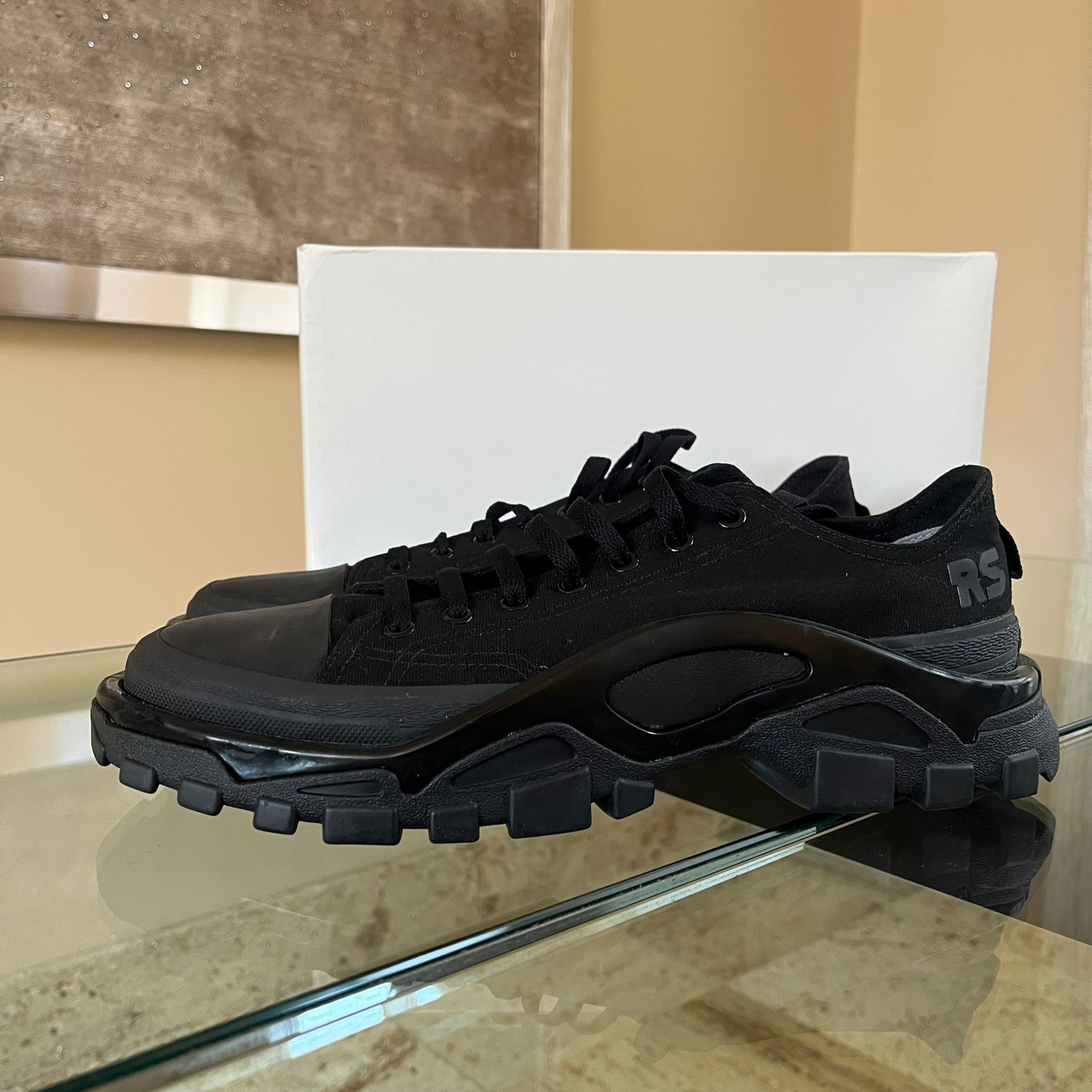 Raf Simons RS Detroit Runner in Black | Grailed