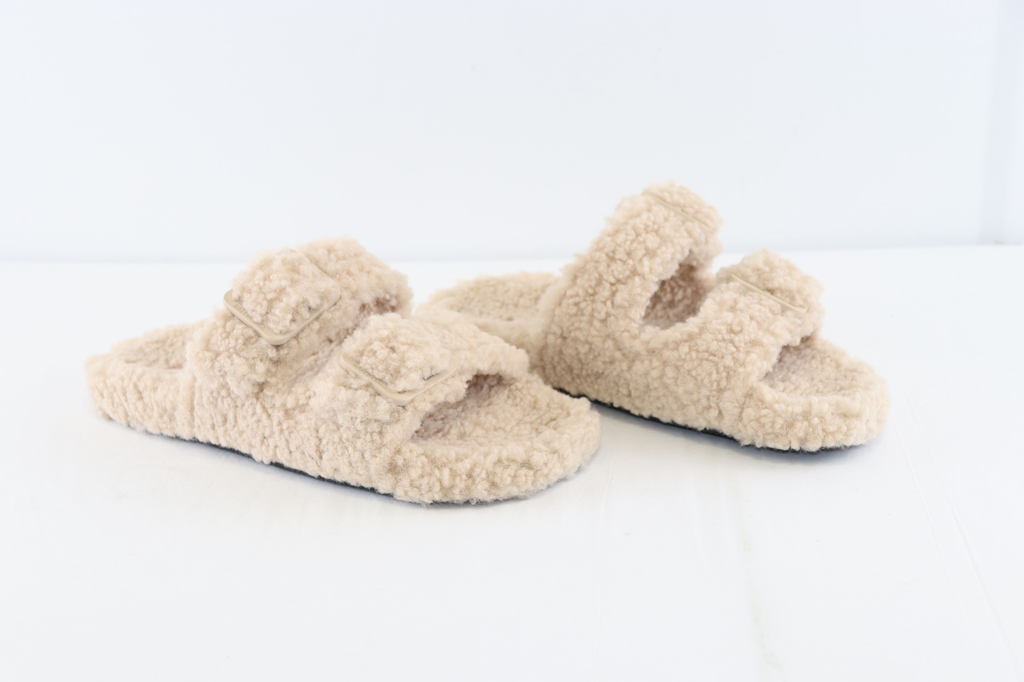 Balenciaga Fake Fur Shearling Double Strap Sandal Slip On in Beige ...