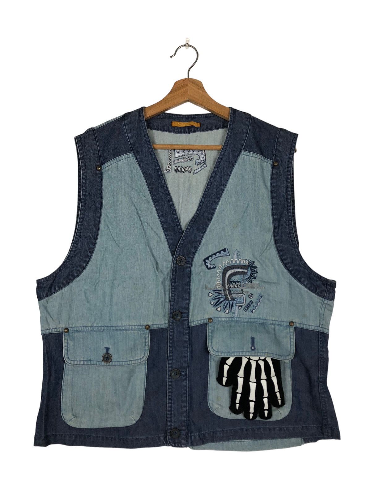 Japanese Brand × Vintage 🔥Vintage Vest Lancel Spell Out Cartoon Network ...
