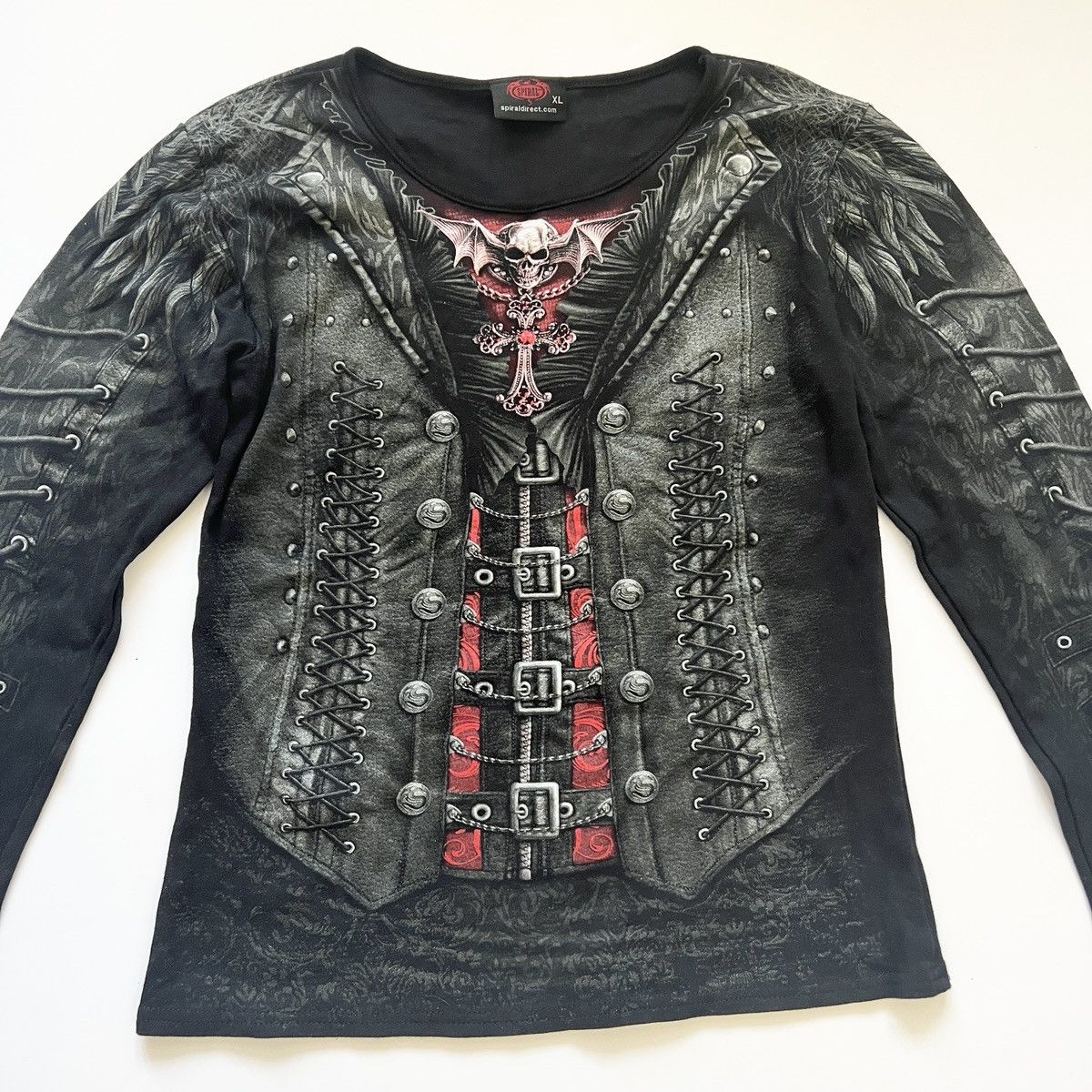 Vintage Y2K Spiral 3D Print Long sleeve goth vampire grunge alt 00s ...
