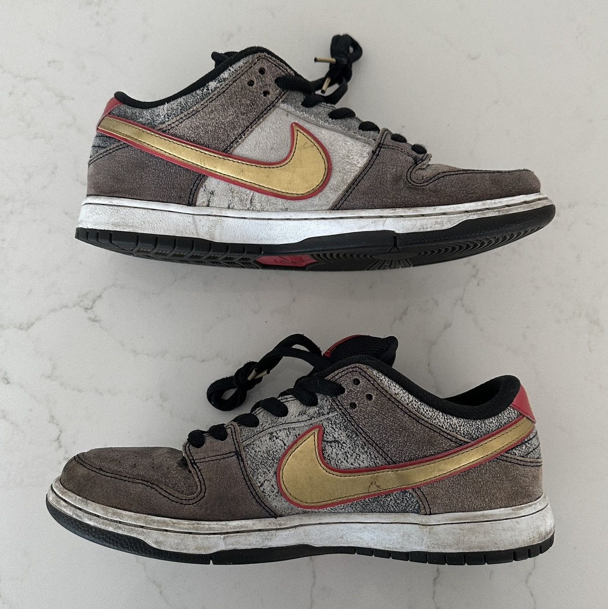 Nike Nike SB Dunk Low QS Beijing Metallic Gold | Grailed