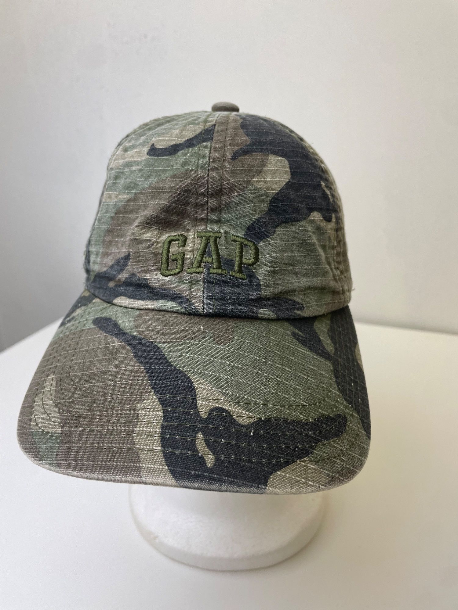 Gap Gap Camo Hat | Grailed