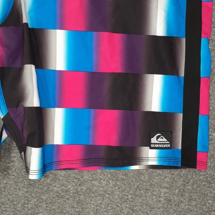 Quiksilver Quiksilver 4 way stretch board shorts Men's 40 multicolor ...