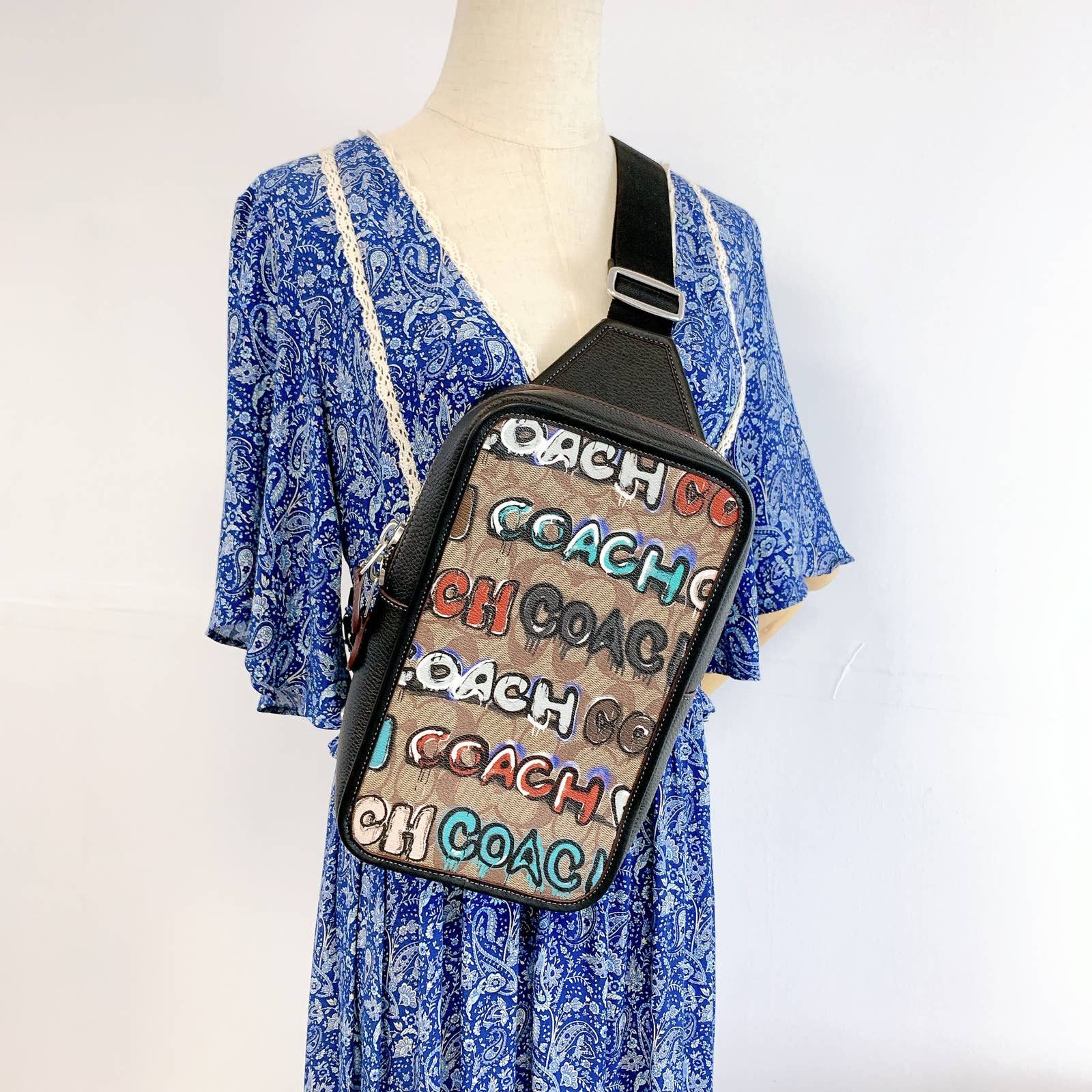 Coach Coach CL954 Sullivan Pack In Signature Canvas IN Khaki Multi ...