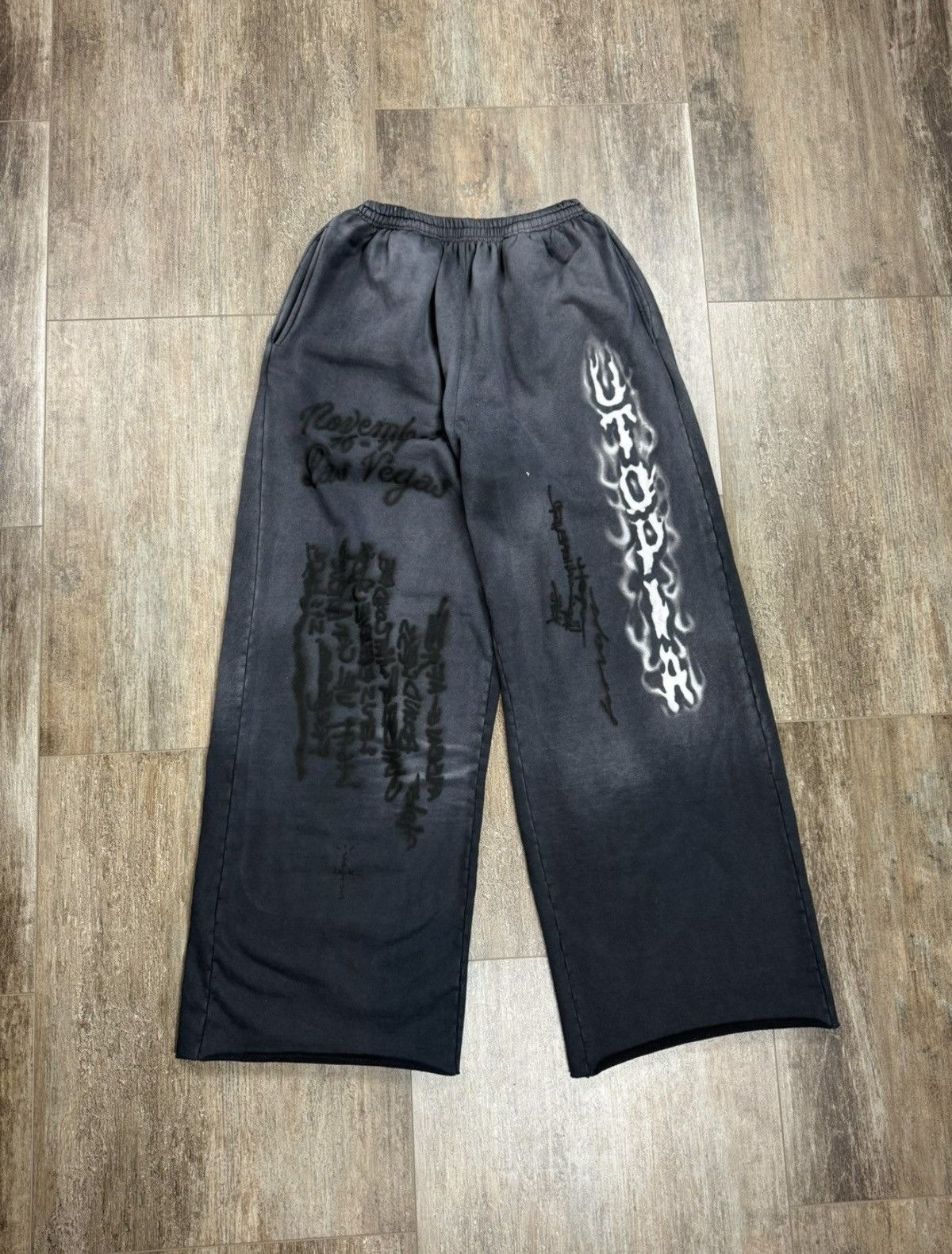 Complex × Travis Scott COMPLEXCON VEGAS EXCLUSIVE CACTUS JACK UTOPIA ...