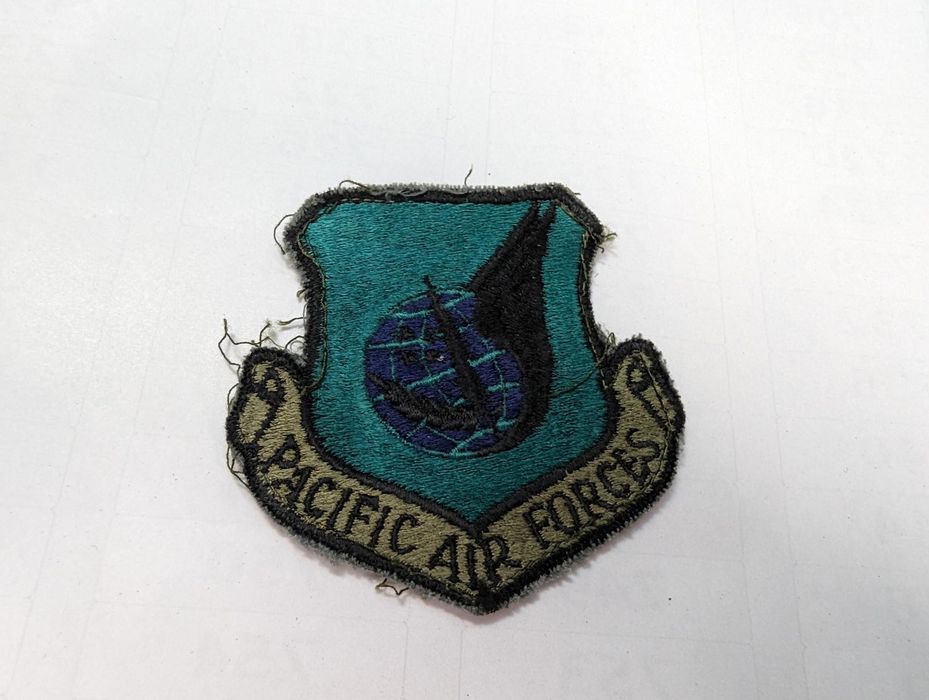 Designer Vintage USAF US Military Pacific Air Force Patch Snowy Back ...