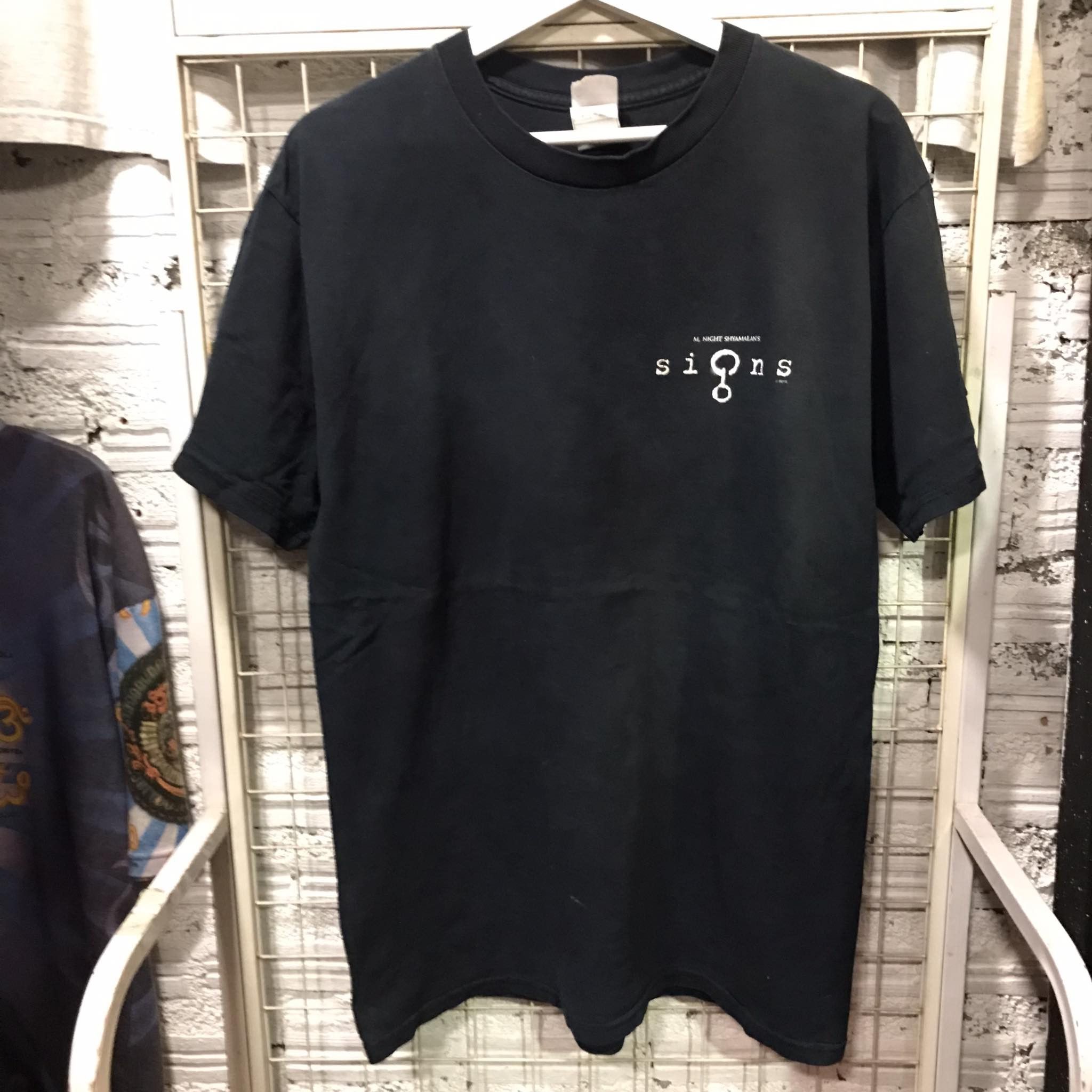 Vintage Signs Movie It's Happening Promo Tee 00s | Grailed