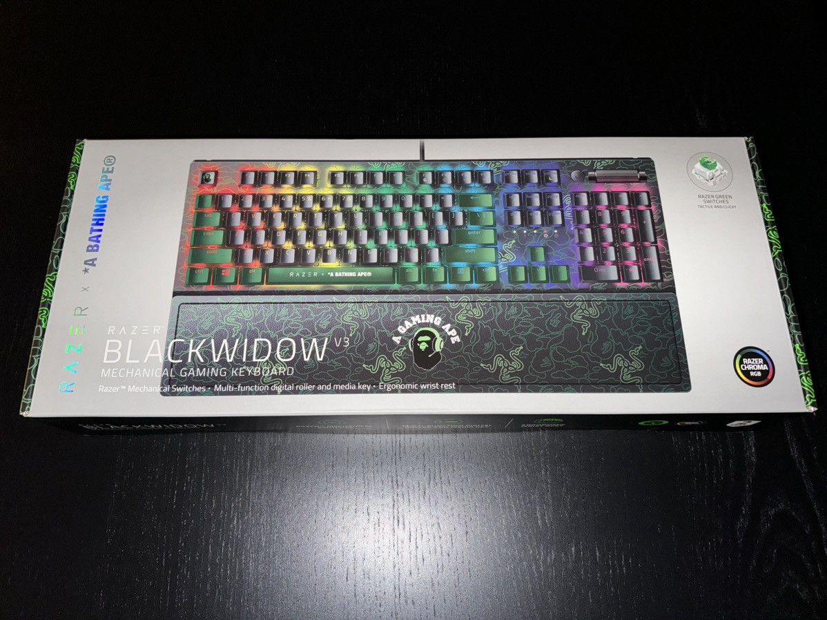 Bape RAZER x BAPE NEON CAMO BLACKWIDOW V3 KEYBOARD (US) | Grailed