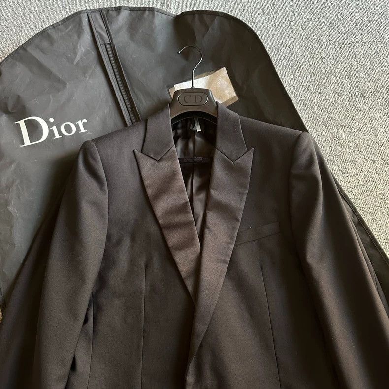 Dior Dior Silk gun collar, smoking clothes suit 2501-Nextarrow | Grailed