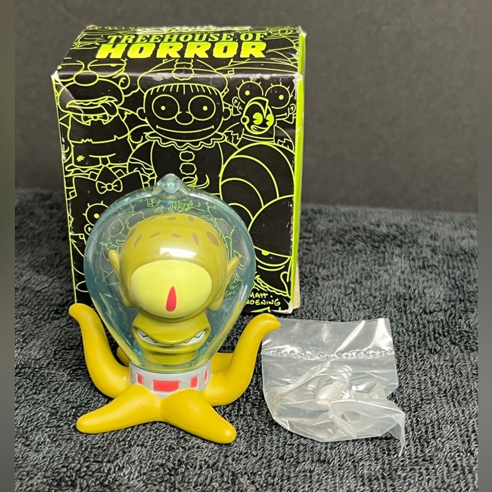 Fox Kidrobot Simpsons Treehouse of Horror Alien Kodos figure | Grailed