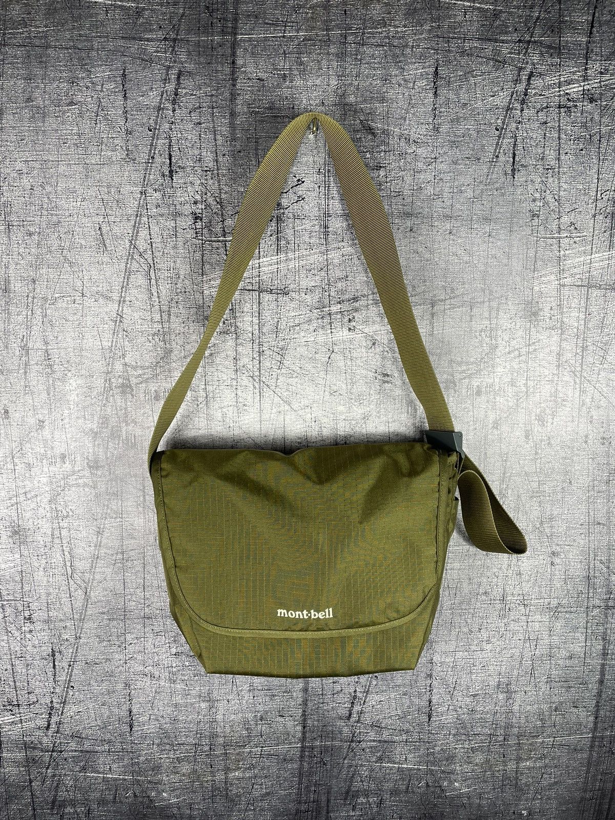 Montbell MONTBELL BERNINA FLAP SHOULDER BAG | Grailed