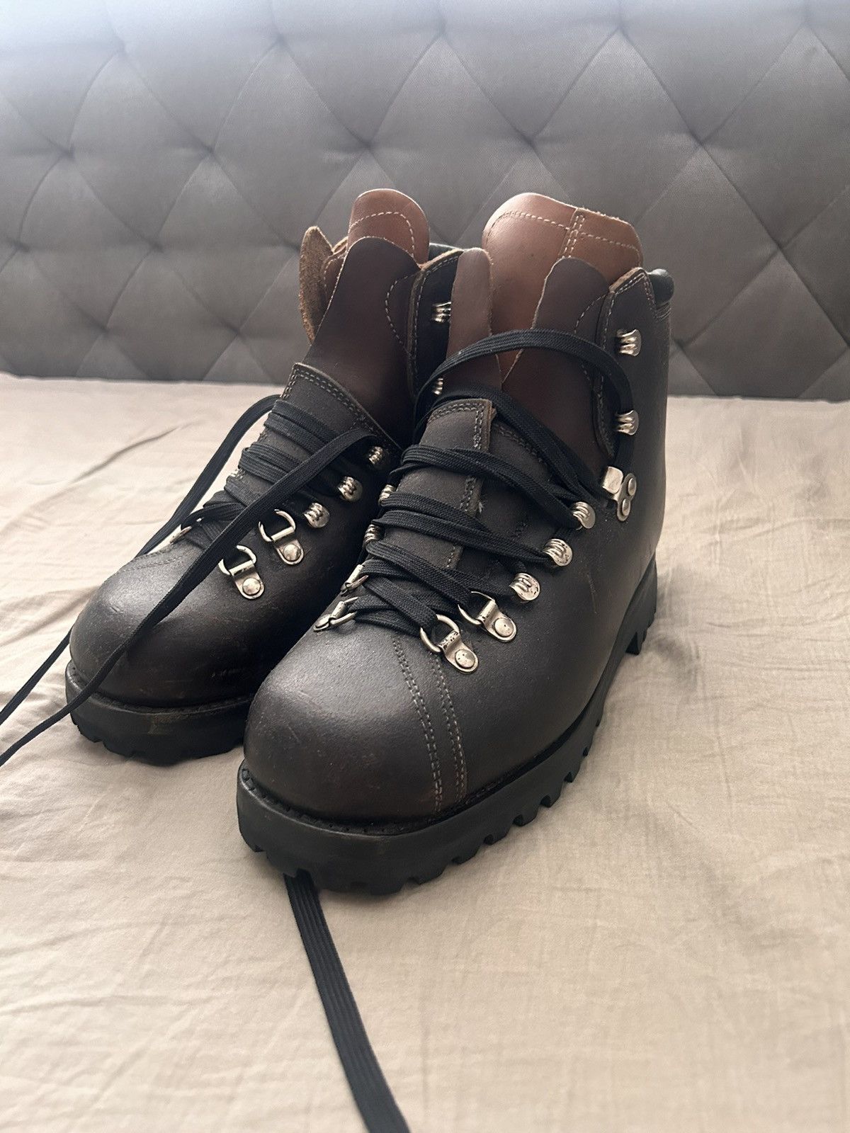 Vintage vintage swiss army raichle military boots | Grailed