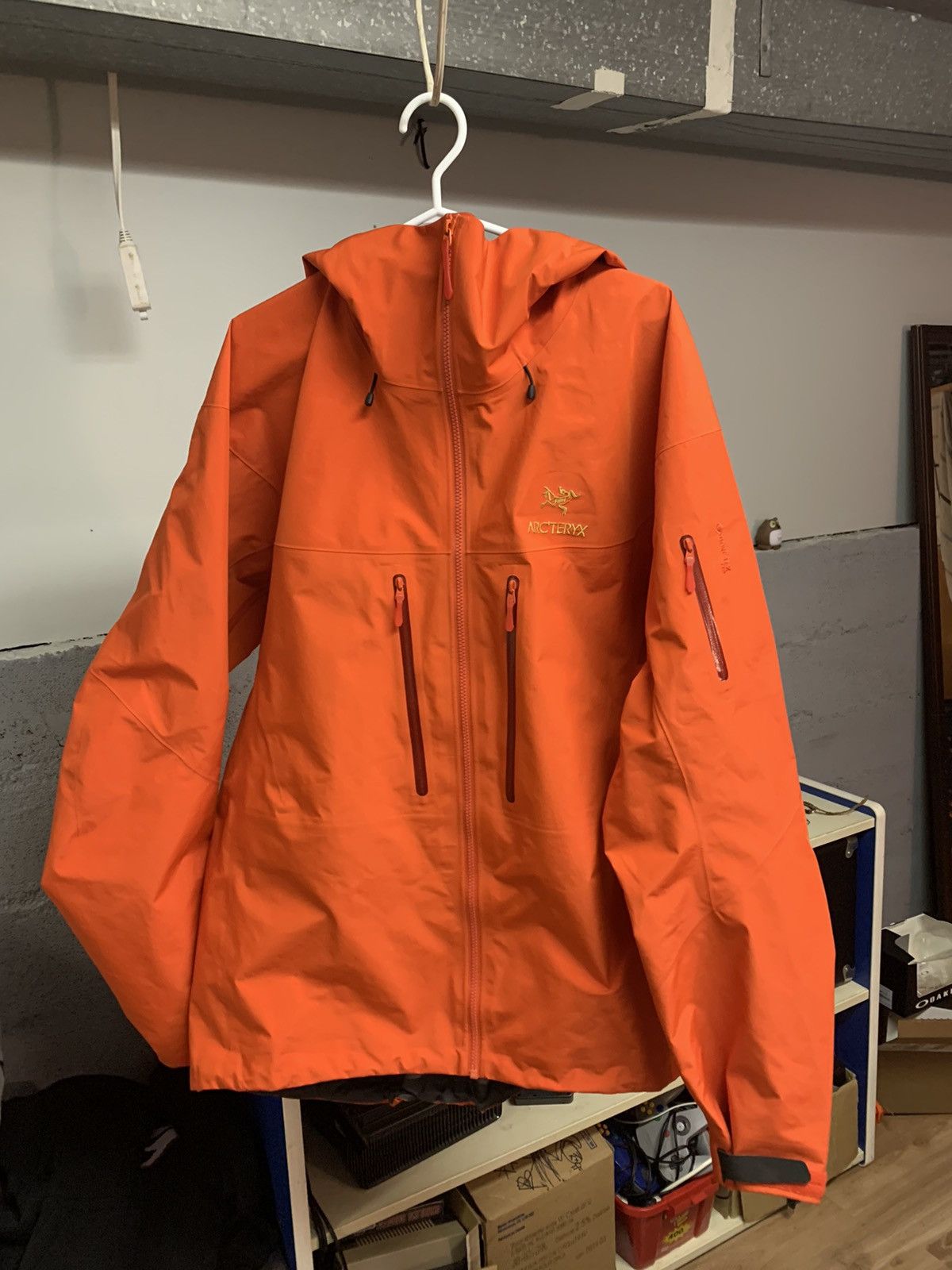 Arc'teryx Arc’teryx Alpha SV 24k Dynasty | Grailed