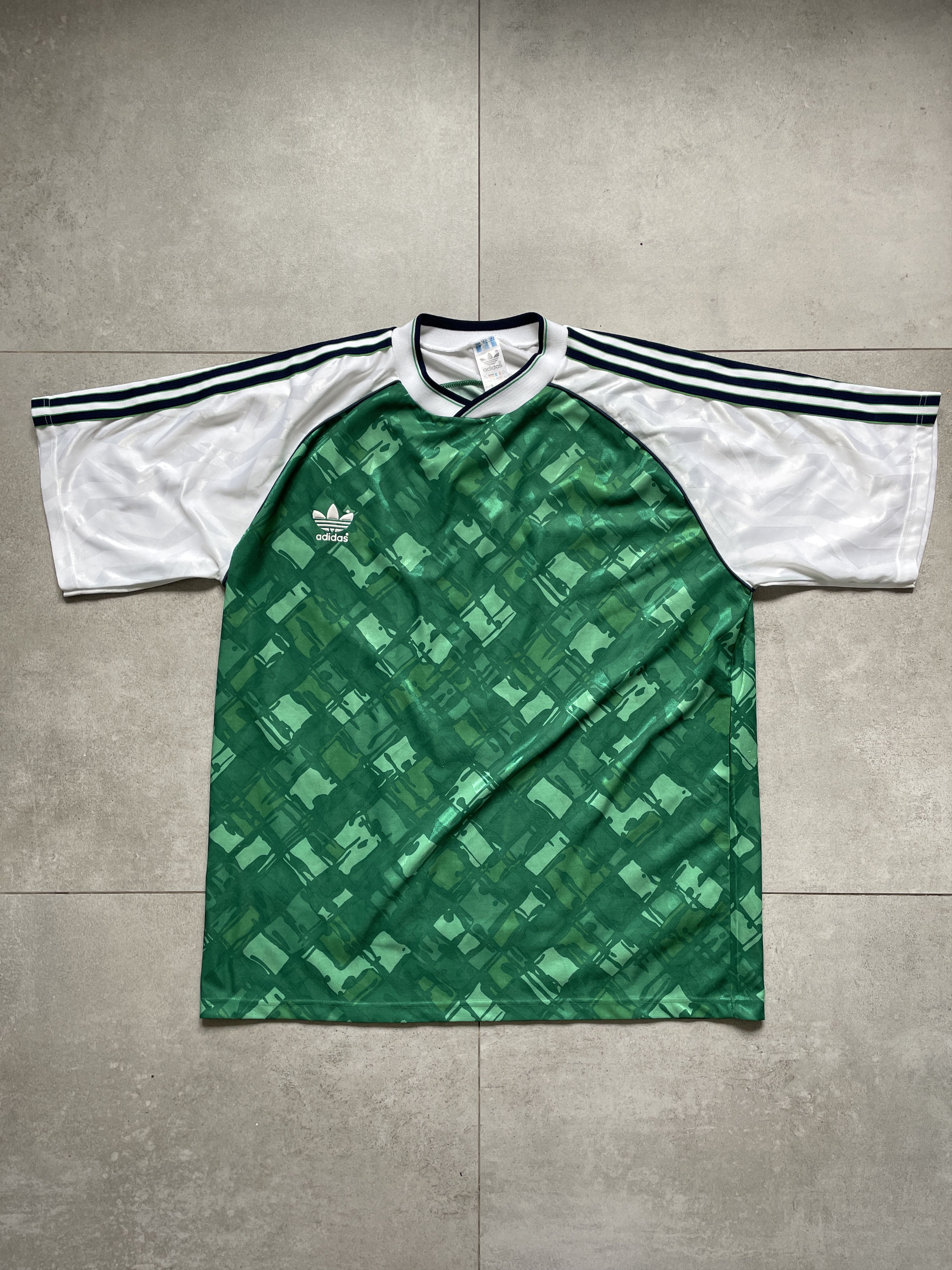 Adidas VINTAGE ADIDAS 90S TEMPLATE GREEN WHITE BLOKECORE JERSEY | Grailed