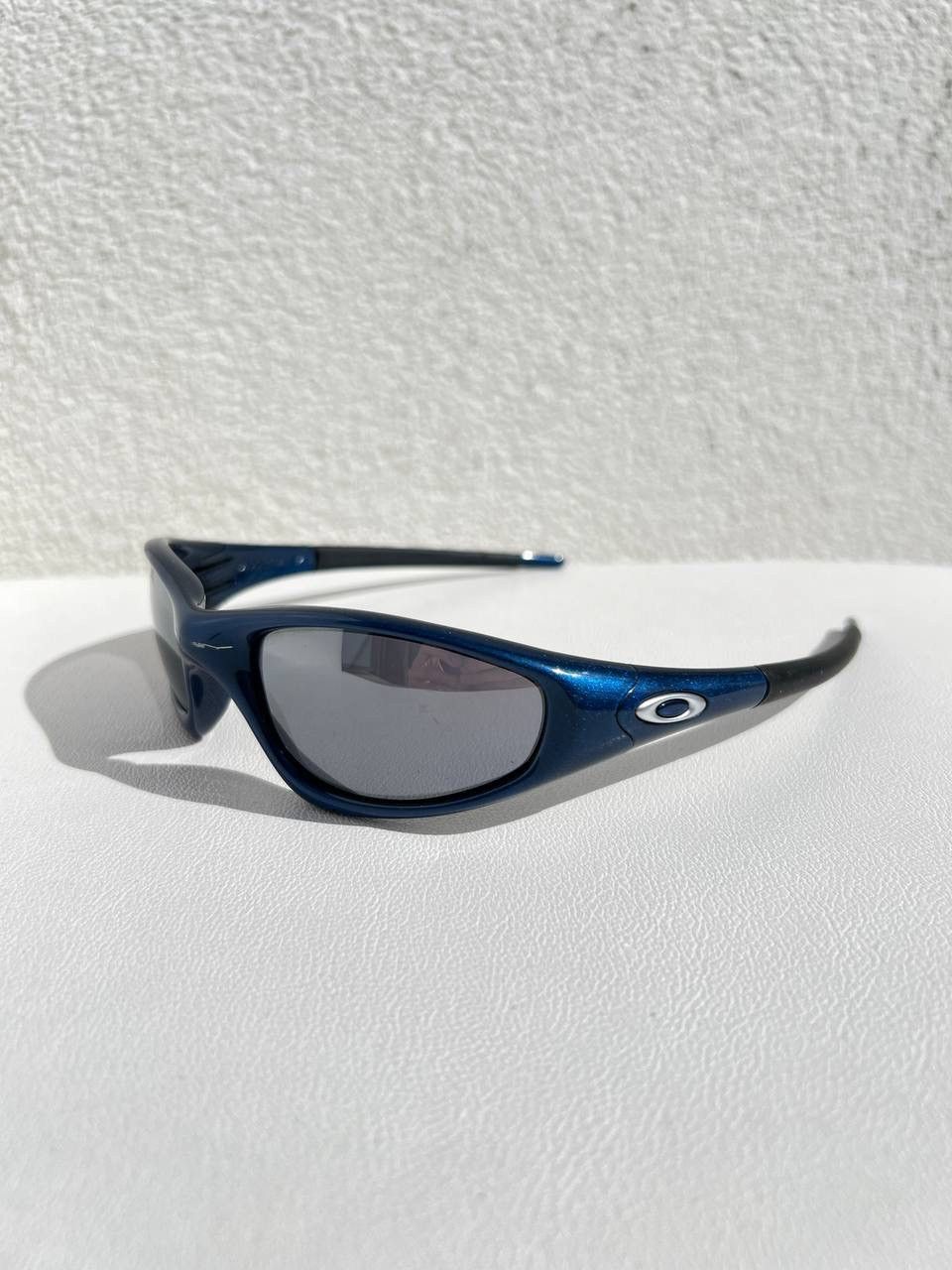 Vintage 1999 Vintage Oakley Sunglasses Straight Jacket Blue Black | Grailed