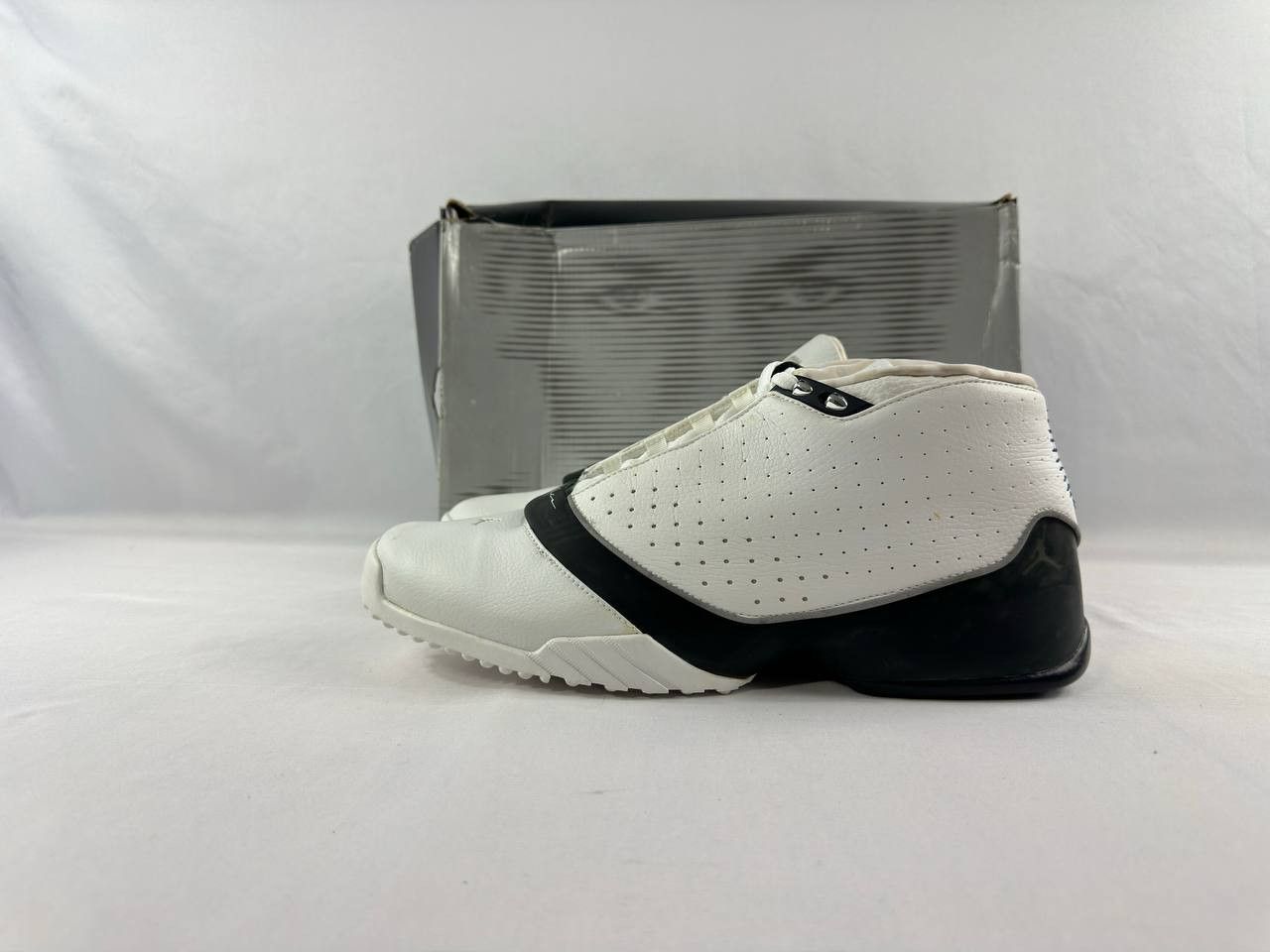 Nike Nike Air Jordan Jumpman Jet 2004 Basketball Shoes | Grailed