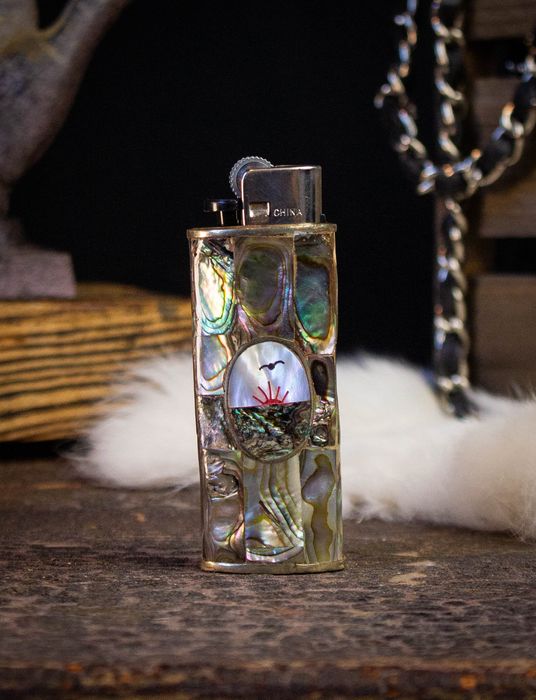 Vintage Vintage Seagull Sunset Abalone Lighter Case | Grailed